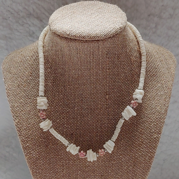 Jewelry | Puka Shell Flower Necklace | Poshmark